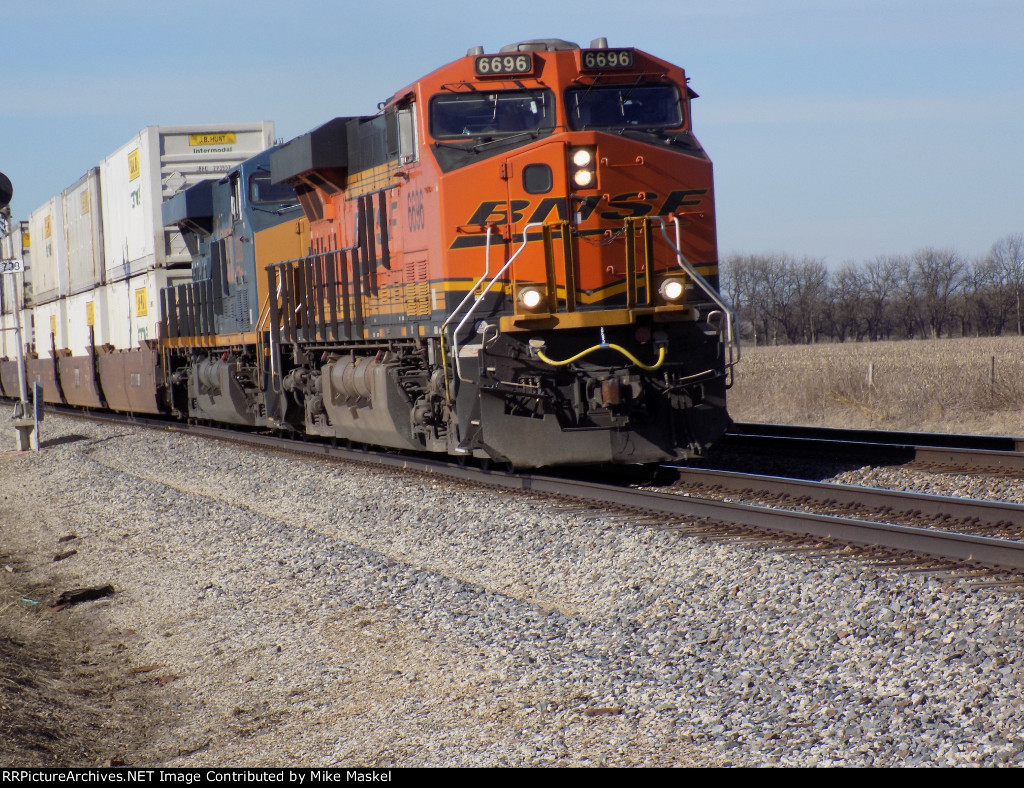 BNSF 6696